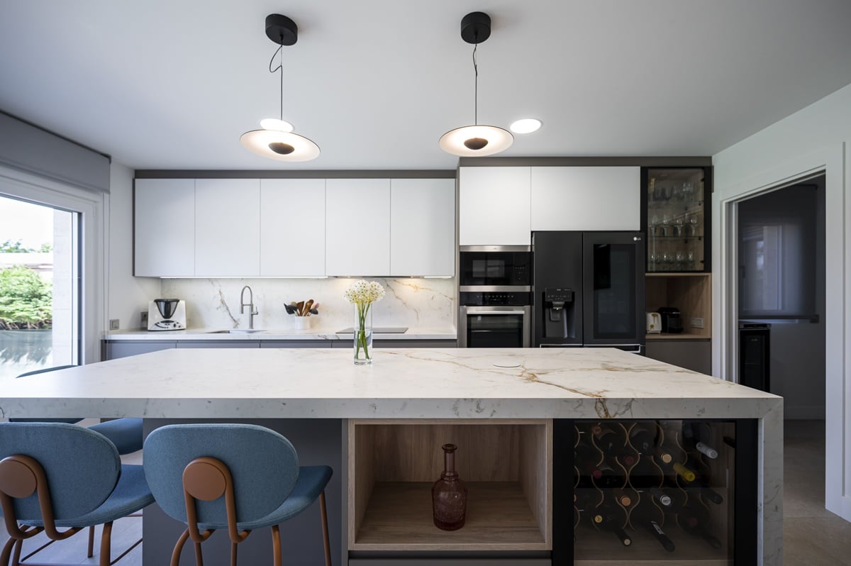 Cocina Moderna en Blanco y Madera | Tienda de Cocinas en León - Novely ...